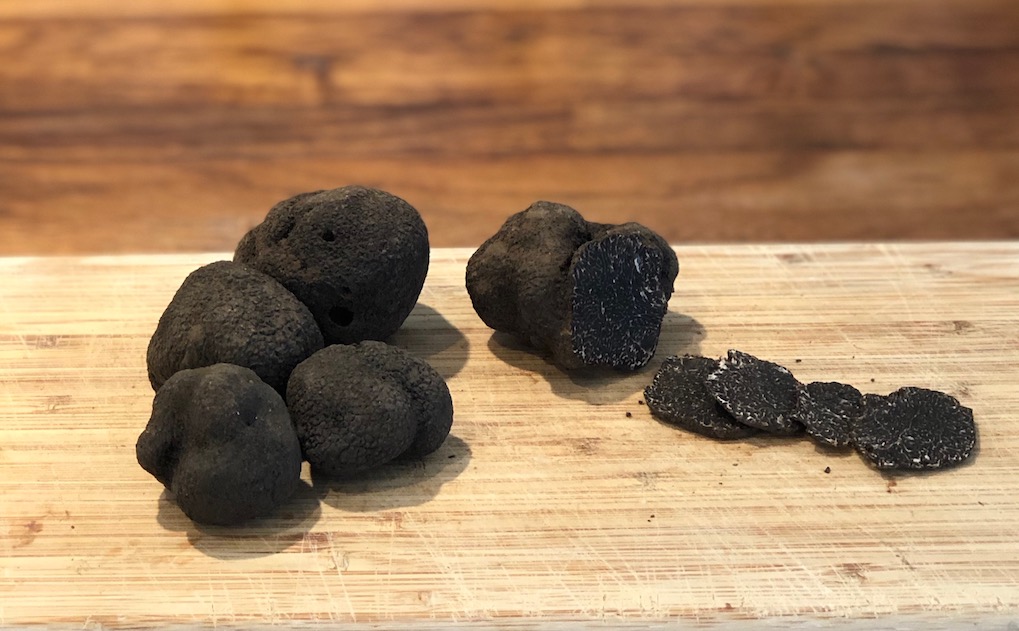 30ème FETE DE LA TRUFFE DE HAUTE-PROVENCE A MANE - LE COIN CAUSERIE